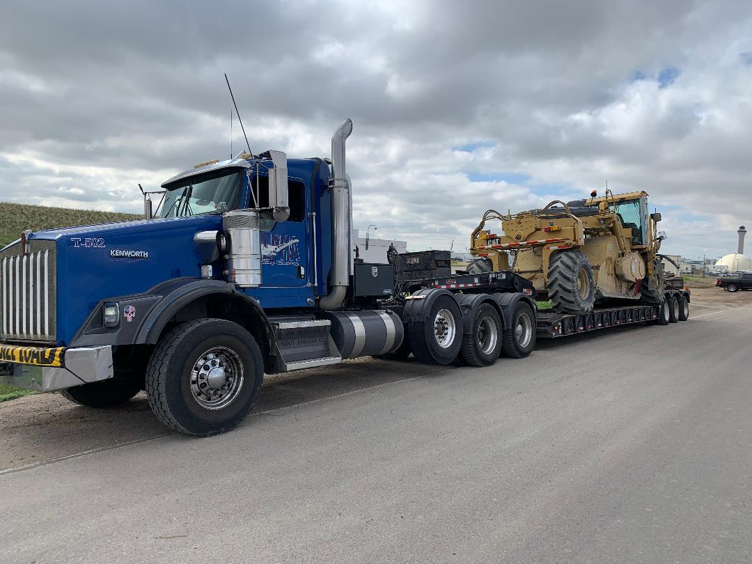 Heavy Haul Trucking | Alpha Milling
